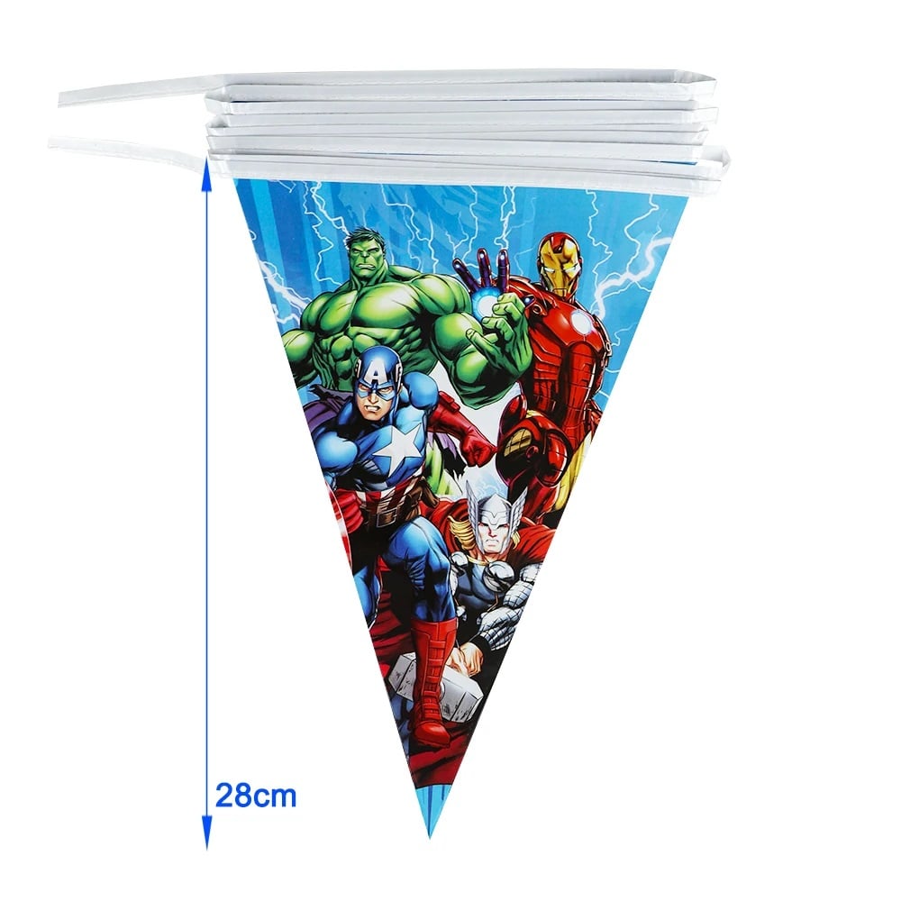 Гирлянд от 10 флагчета Отмъстителите Avengers | Partilino.com