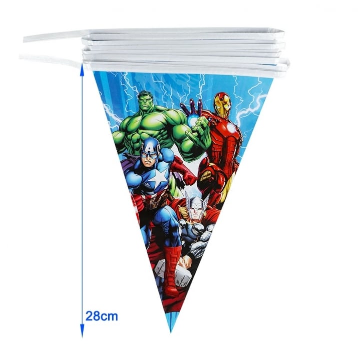 Гирлянд от 10 флагчета Отмъстителите Avengers | Partilino.com